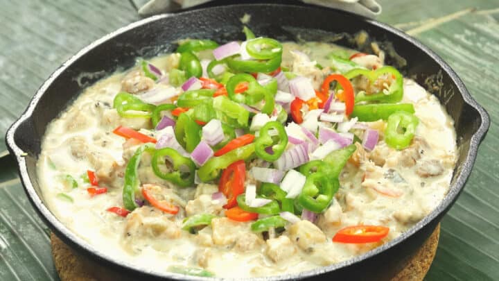 Kamayan Feast: Bringing Family and Friends Together