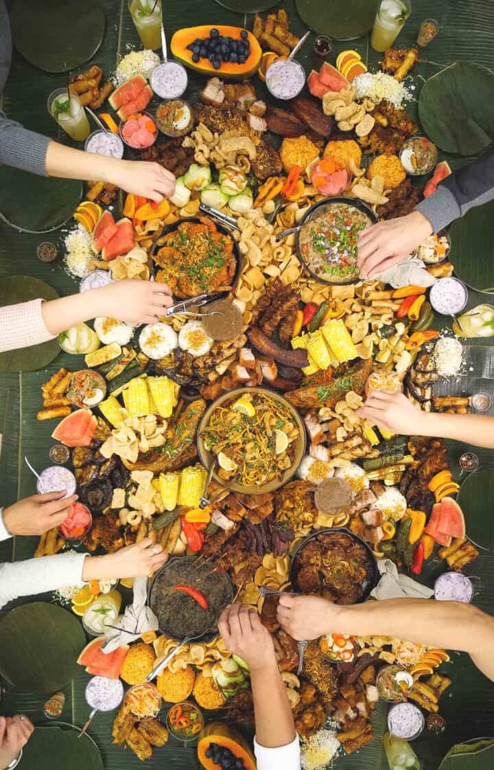 Kamayan Feast: Bringing Family and Friends Together