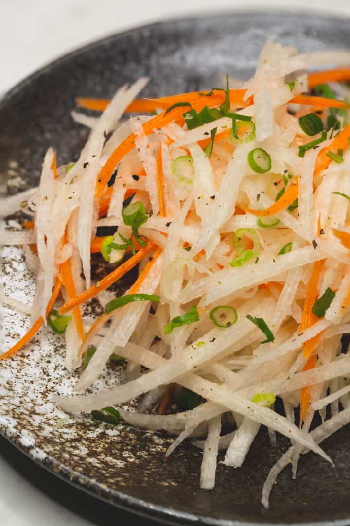 What is Jicama (Singkamas)? Taste, Uses, and How to Prepare it