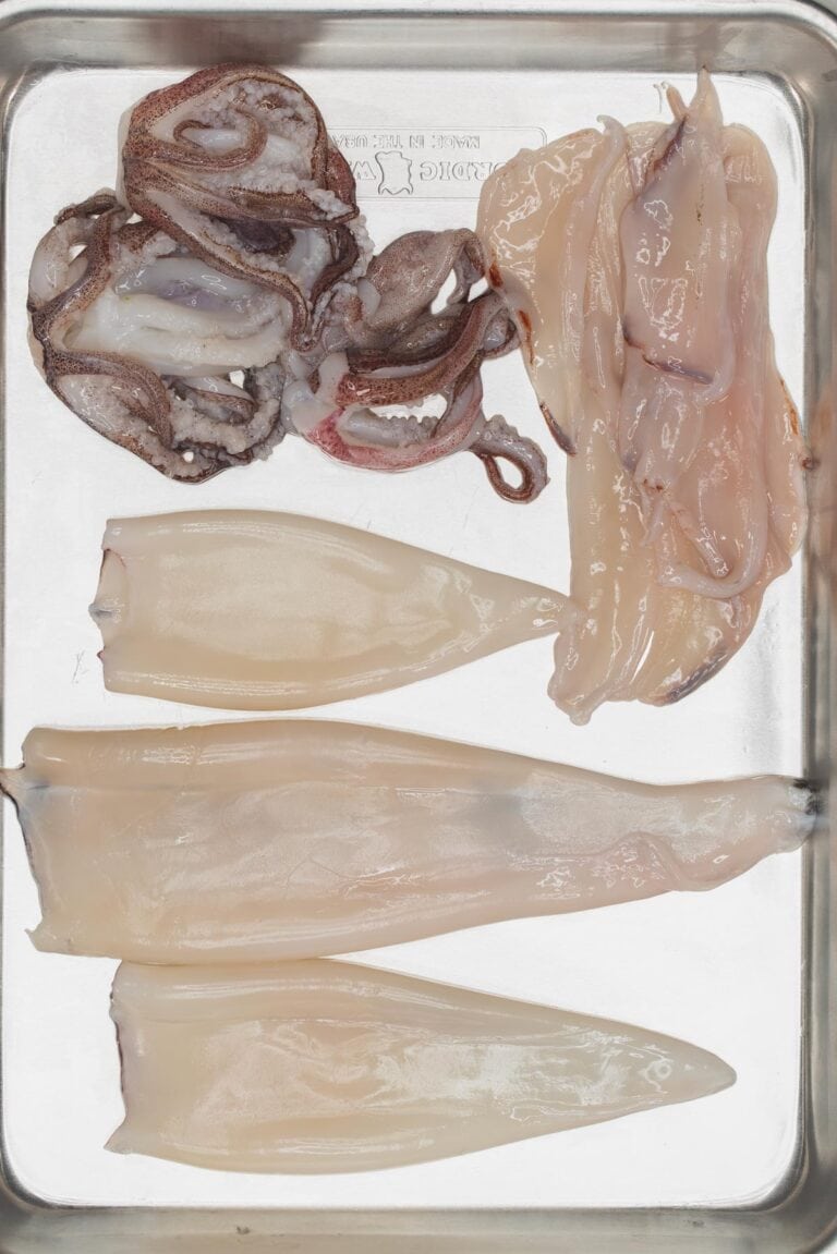 How to Clean Squid