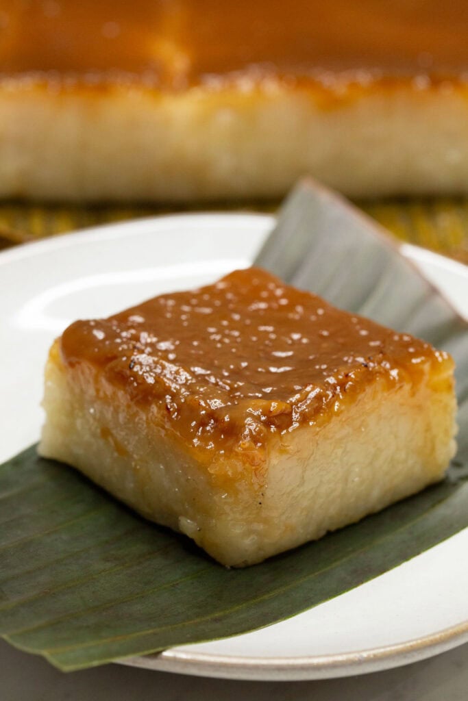 Bibingkang Malagkit Recipe (Sticky Rice Cake with Latik)