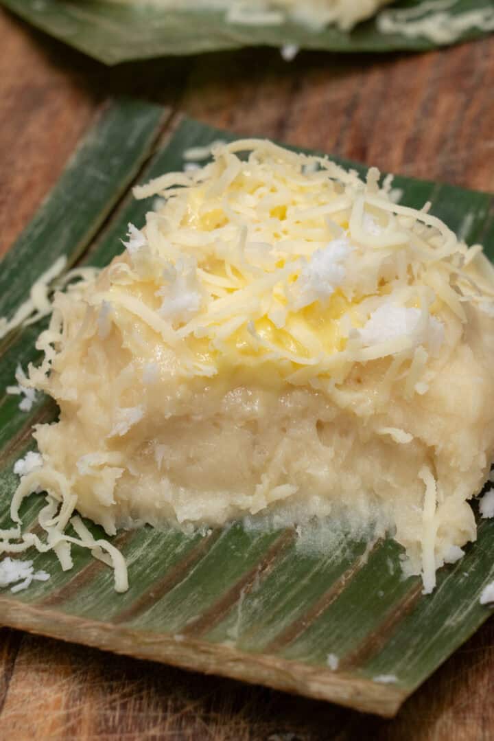 Nilupak na Kamoteng Kahoy (Mashed Cassava Recipe)